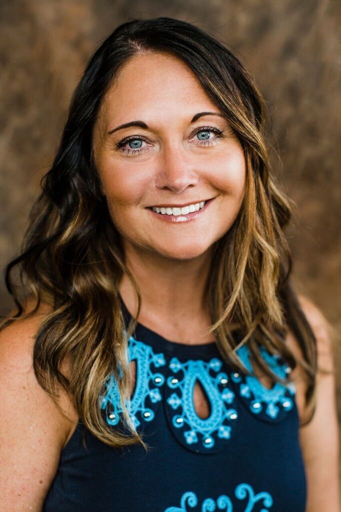 Julia Hansen » Women's Council of REALTORS