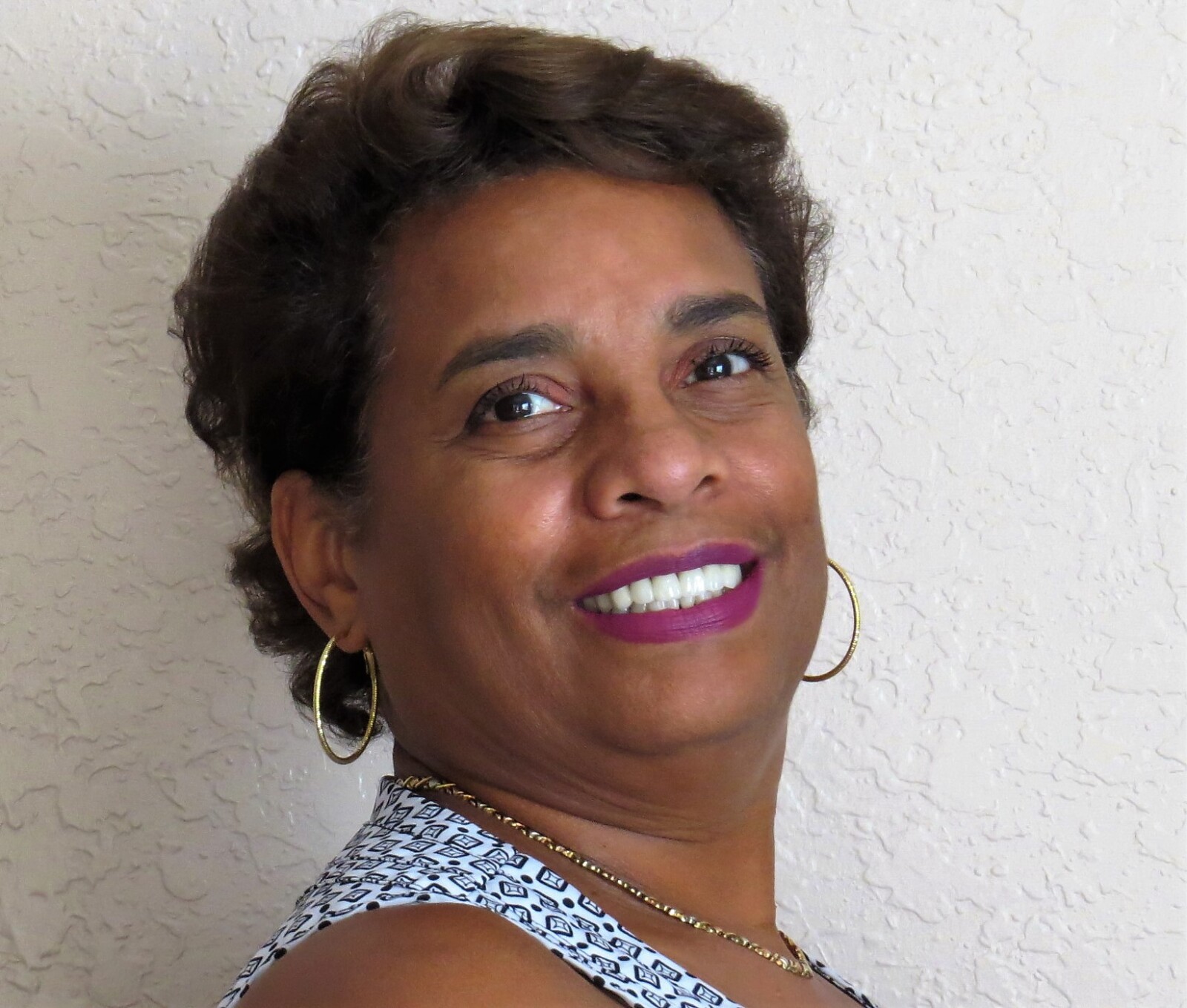 Luz (Lucy) Diaz » Women's Council of REALTORS