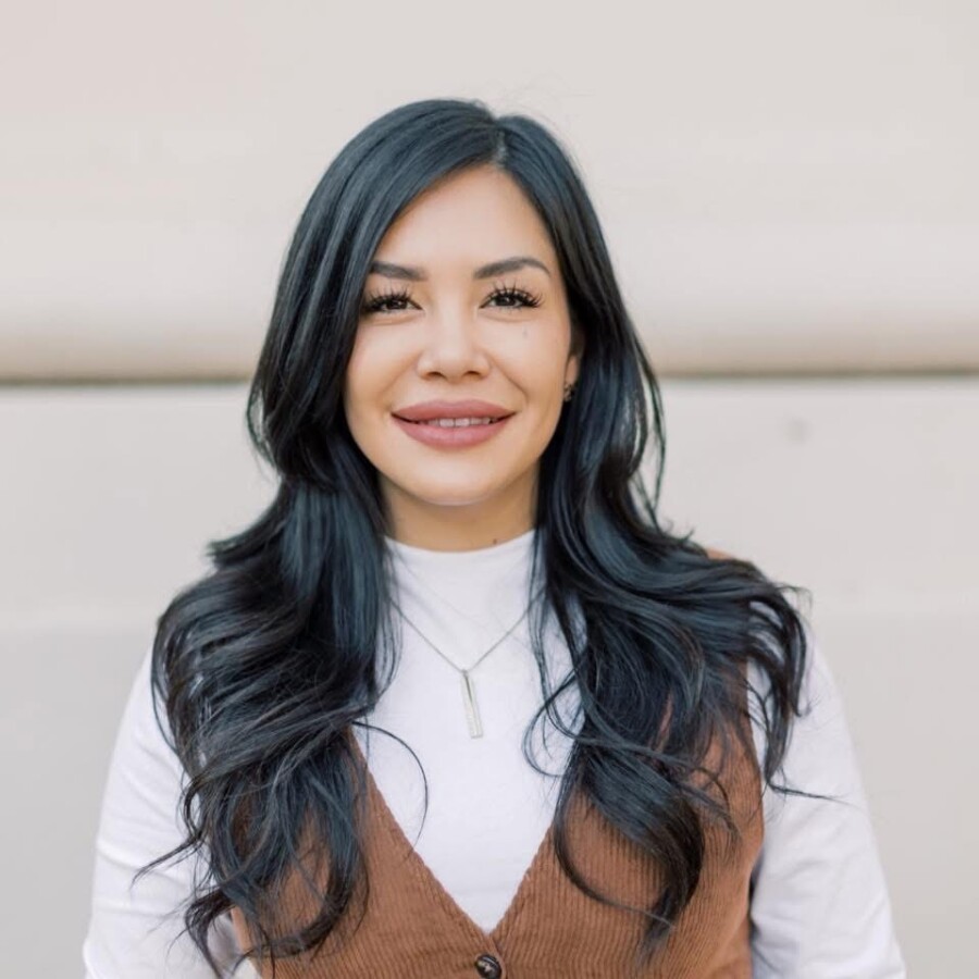 Linda Mendoza Razo » Women's Council of REALTORS